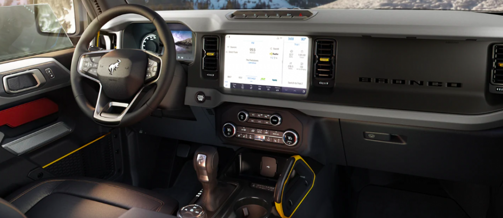 Bronco vs. Bronco Sport Differences | Summit Ford in Toronto